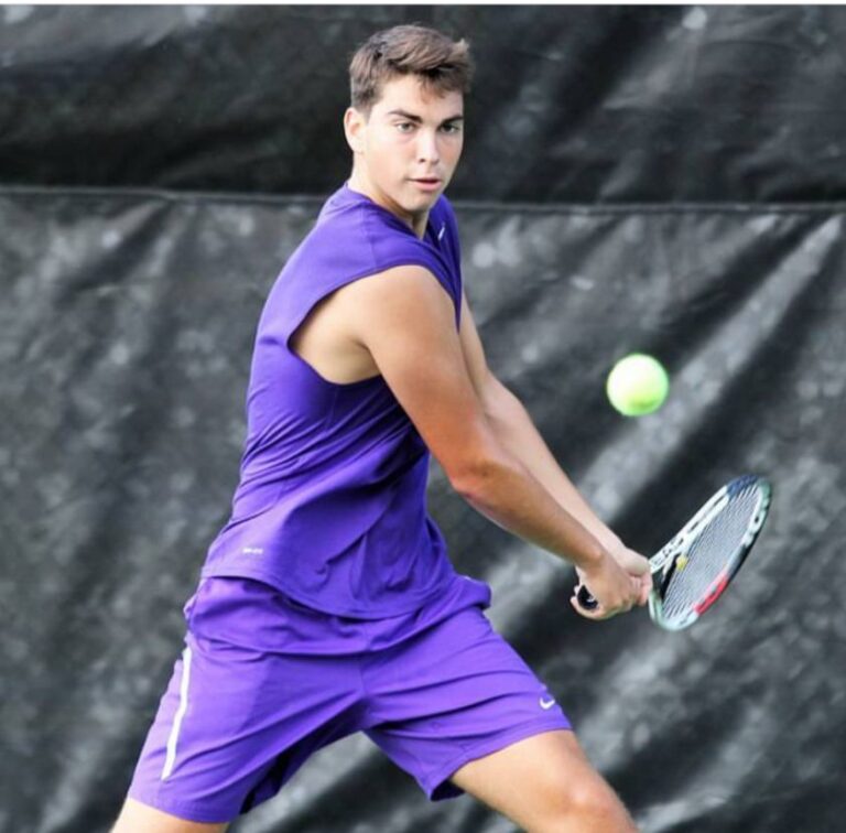 Tennis Lessons in Hamptons - The Royal Tennis
